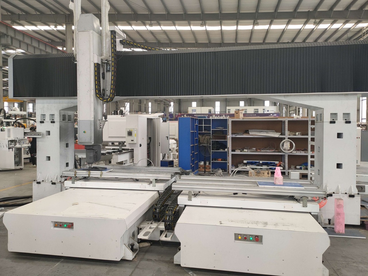 5 Axis CNC Router Woodworking machine supplier in Bangalore